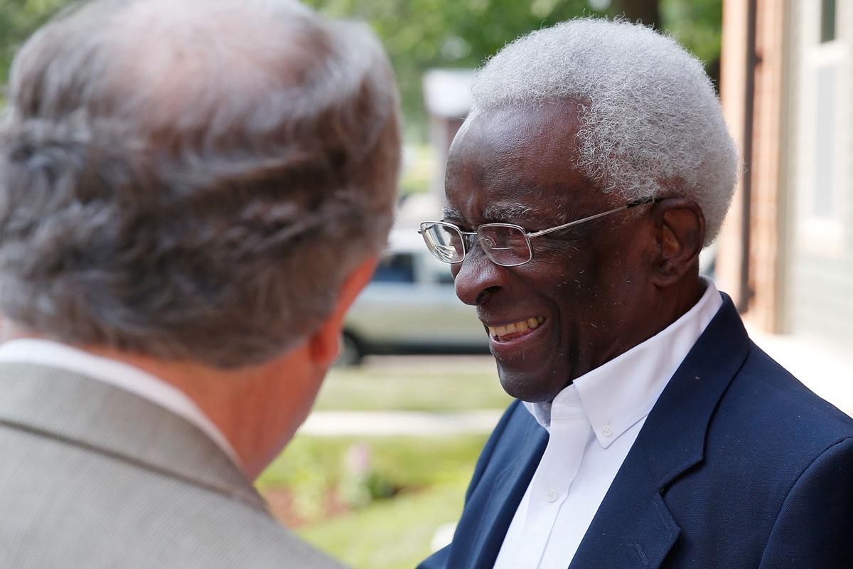 History-making Waterloo-raised doctor Percy Harris dies at 89