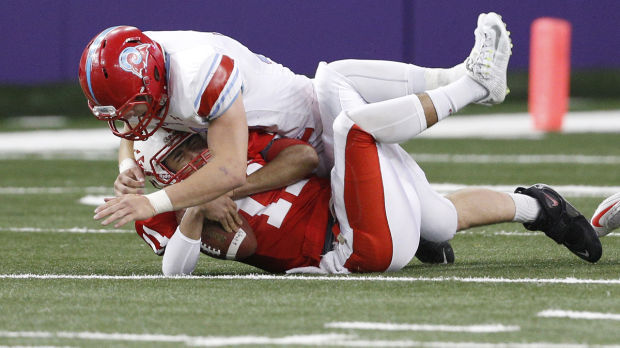 Prep football playoffs: Cedar Falls rallies for 20-16 victory