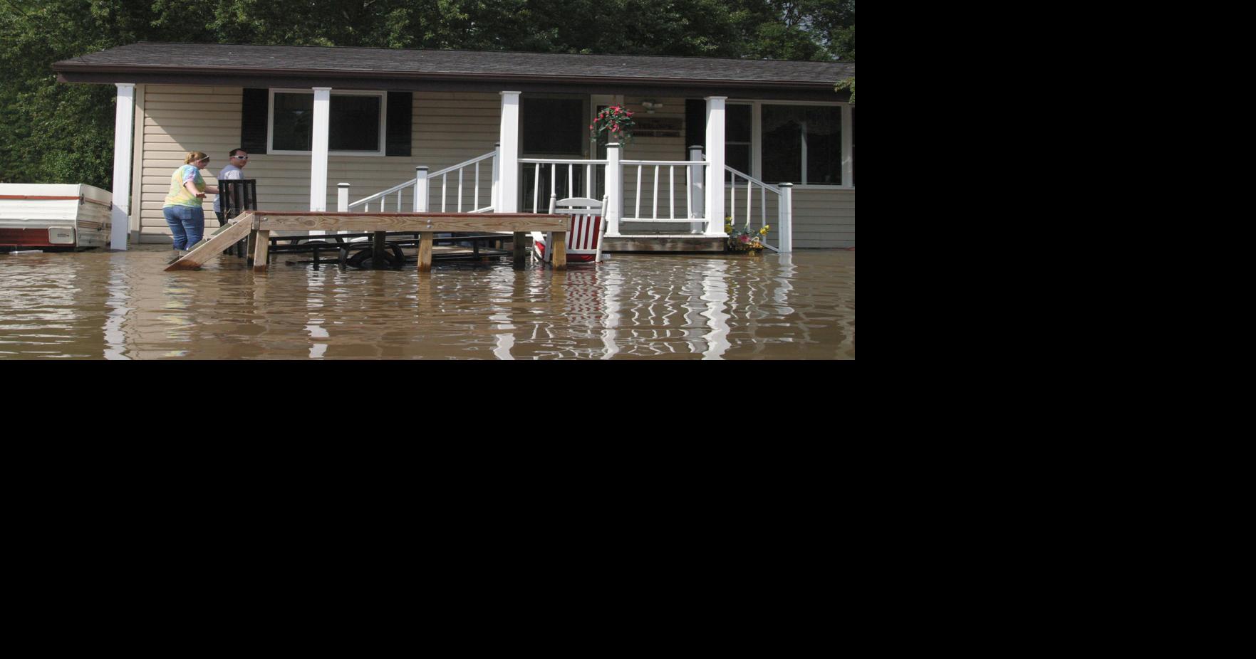 UPDATE: One dead, many evacuated in NE Iowa flooding