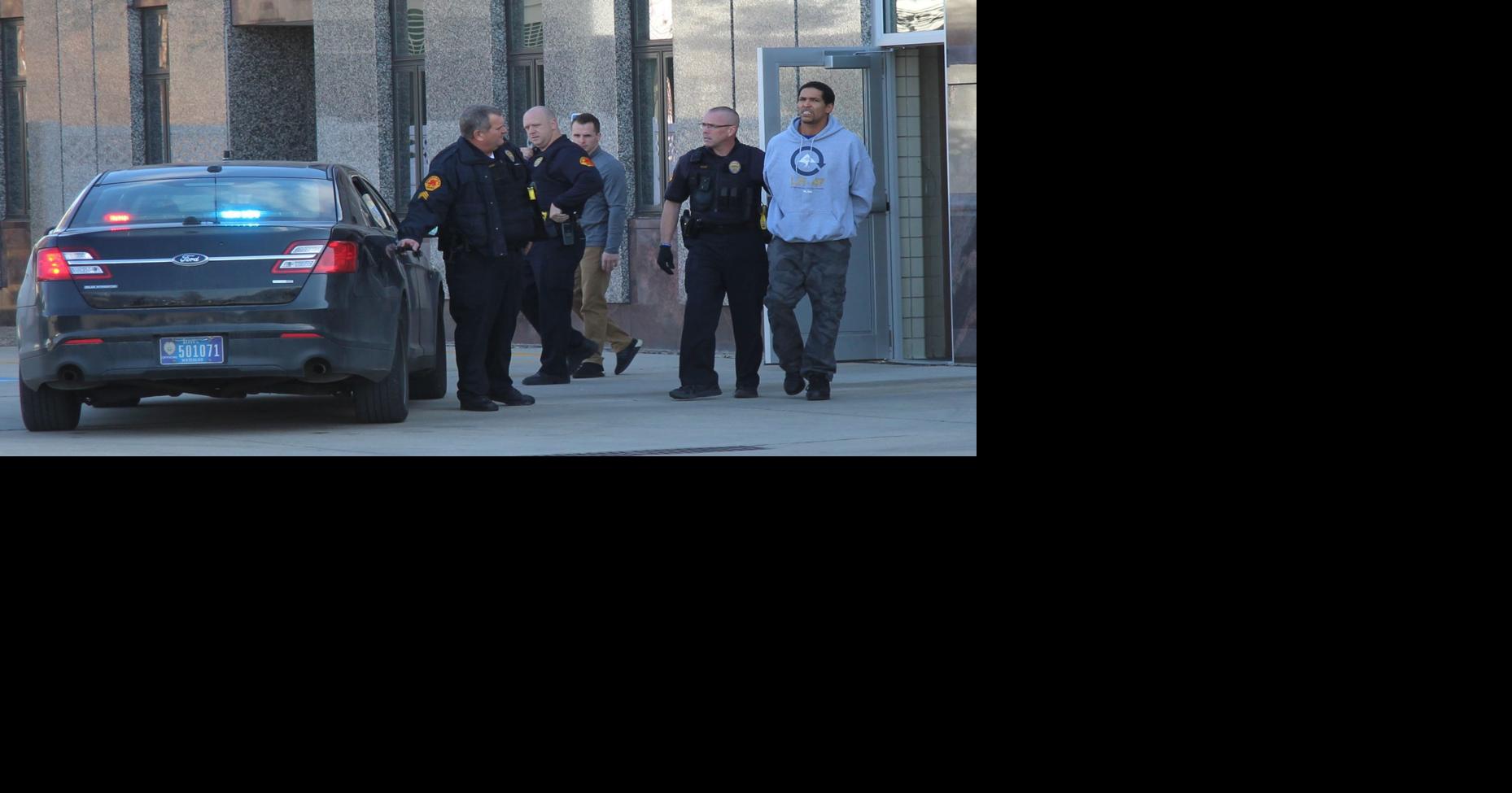 Crime Stoppers tips lead to Waterloo robbery arrest (PHOTO)