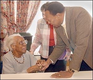 Opera singer Simon Estes becomes advocate for elder care