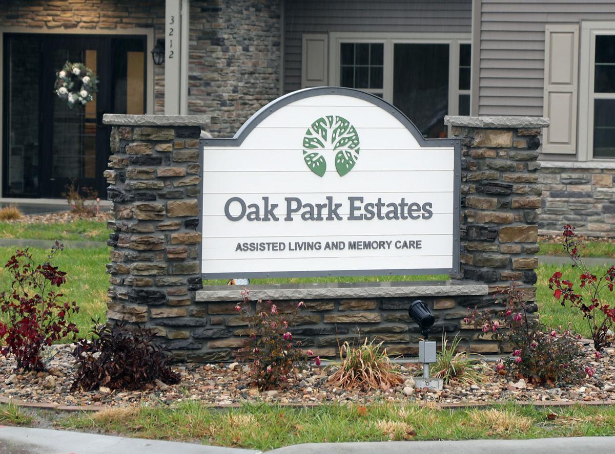 No place like home for assisted living, memory care residents at Oak ...