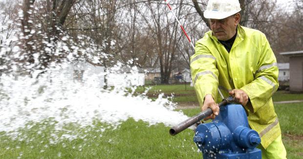Waterloo Water Works continues hydrant flushing program