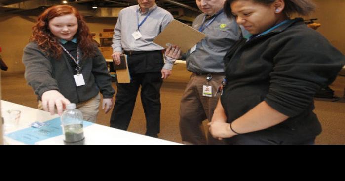 Waterloo middle school students display ingenuity at science fair