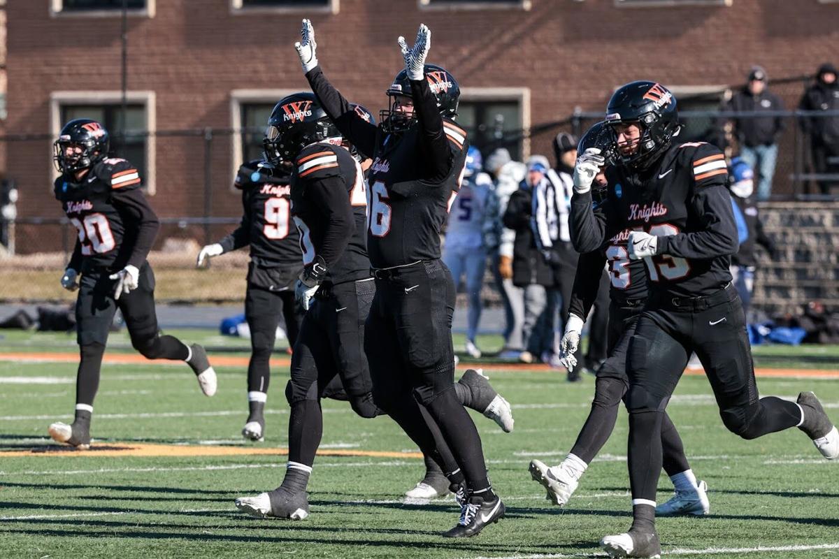 Wartburg turns back No. 7 Platteville in D-III playoffs