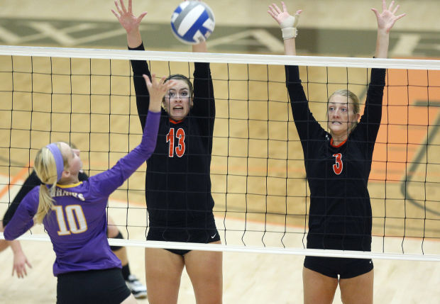 College volleyball: Wartburg digs deep for win over Loras