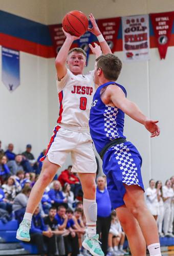 Jesup’s Miller breaks J-Hawk career scoring record