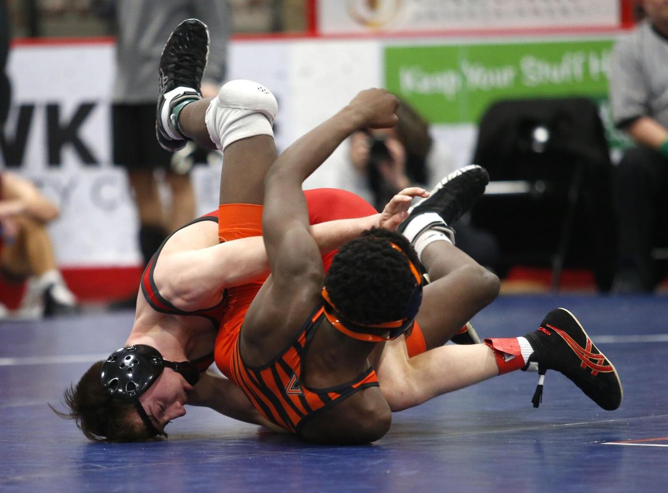 Waverly-Shell Rock fights way into Battle of Waterloo finals