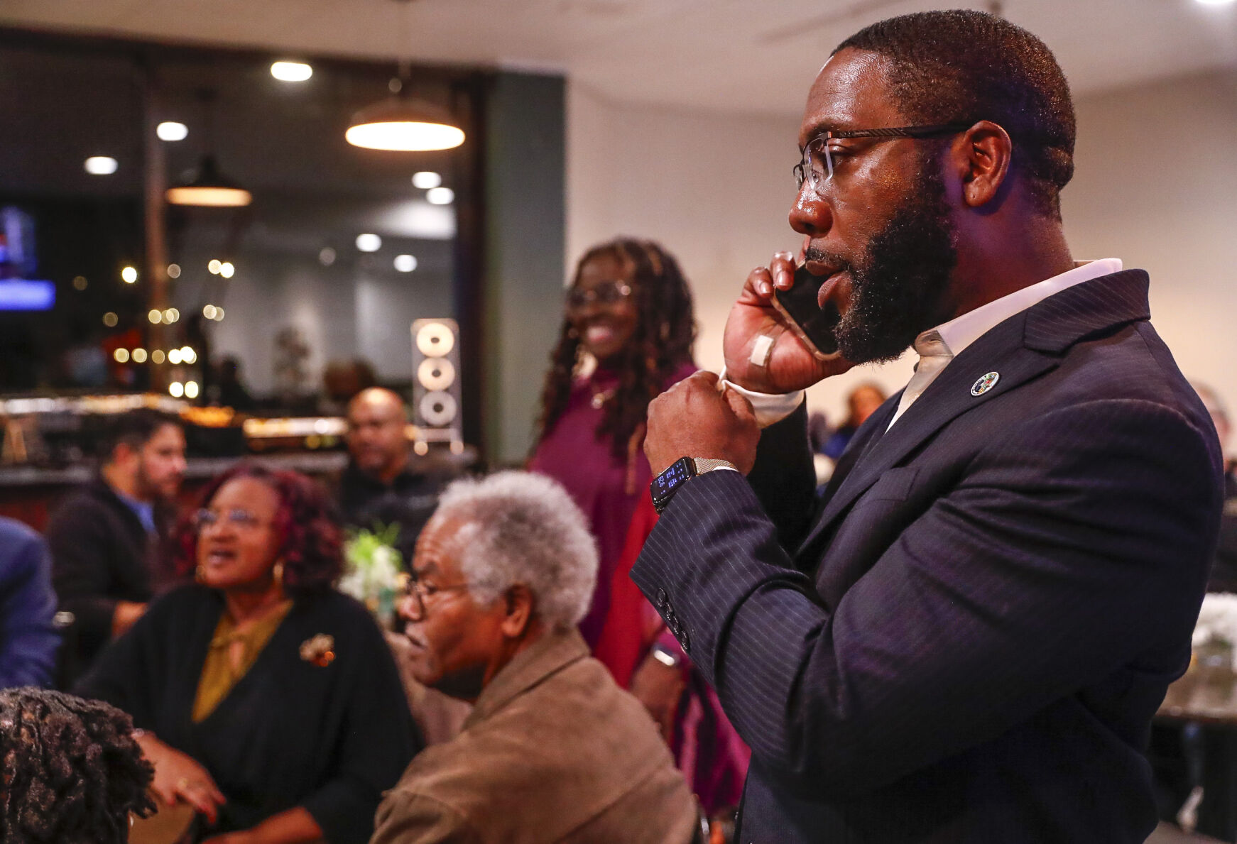 Hart wins fifth term as Waterloo mayor with 68% of vote