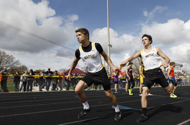 Class 1A track: Wapsie Valley takes first step to state title run