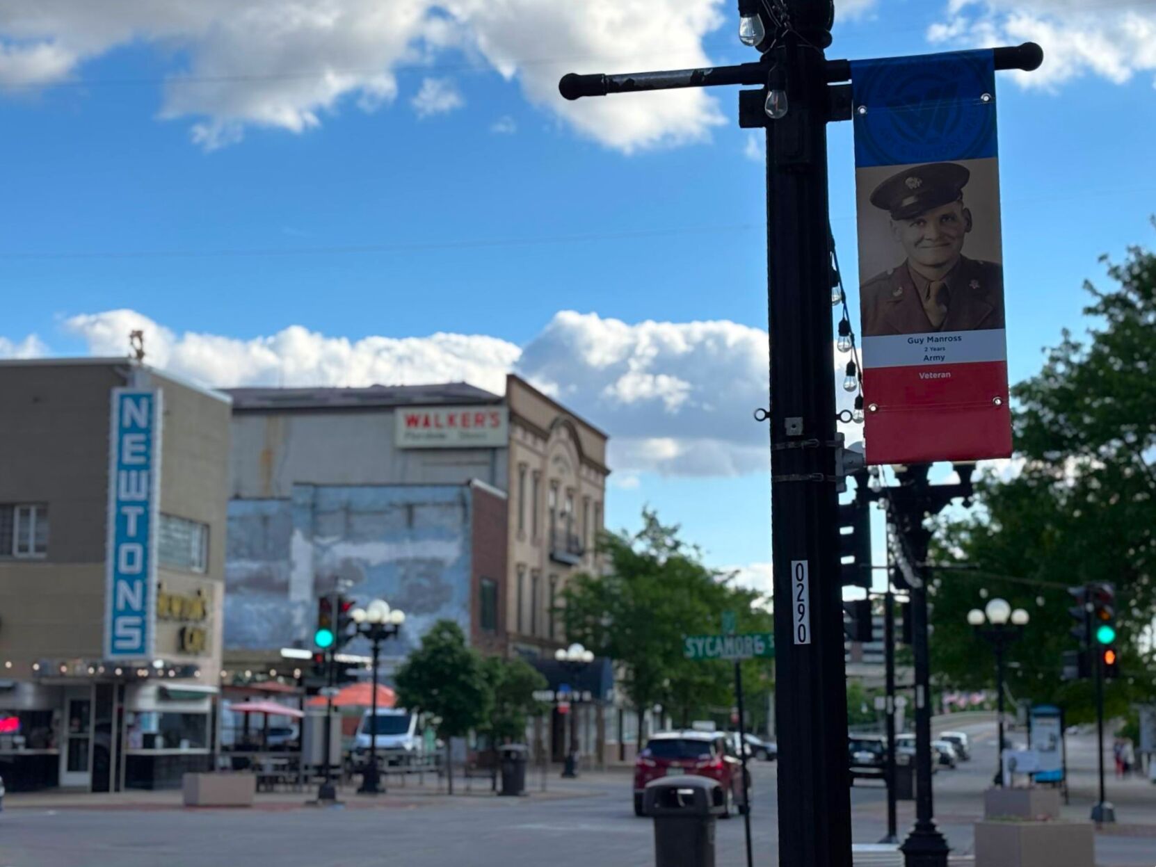 Faces of veterans line downtown Waterloo and Cedar Falls