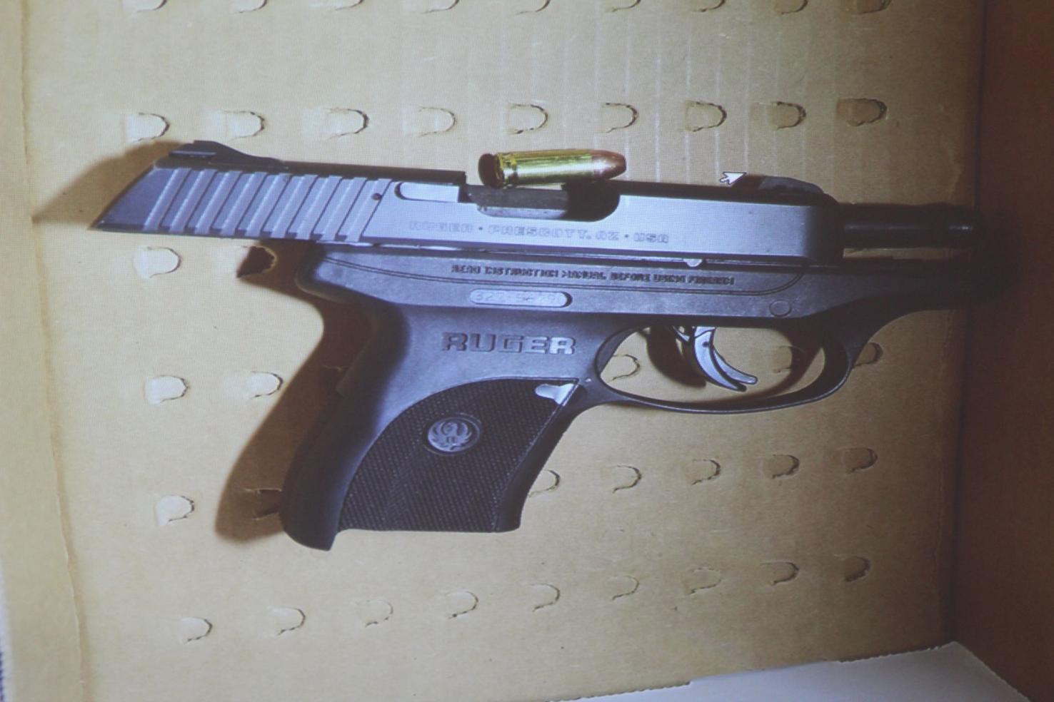 Police investigate shooting that injured teen in Waterloo