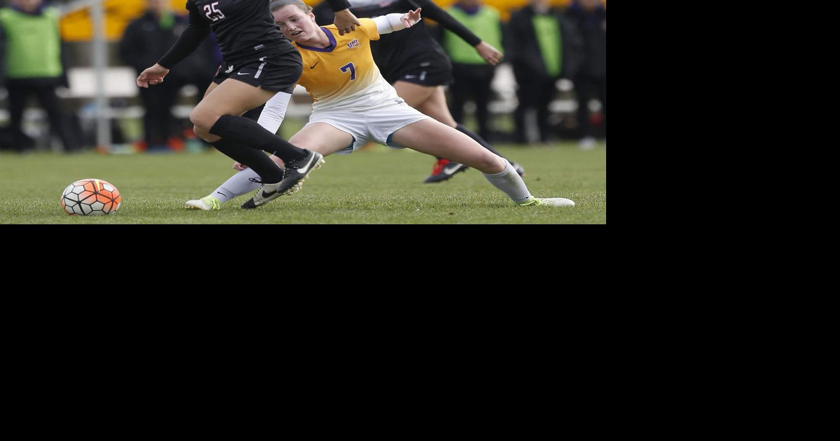 UNI soccer: Panthers edge Redbirds, reach MVC semis