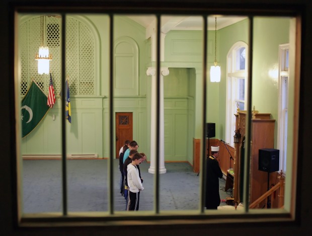 Cleric brings hope to Waterloo mosque | Local News | wcfcourier.com