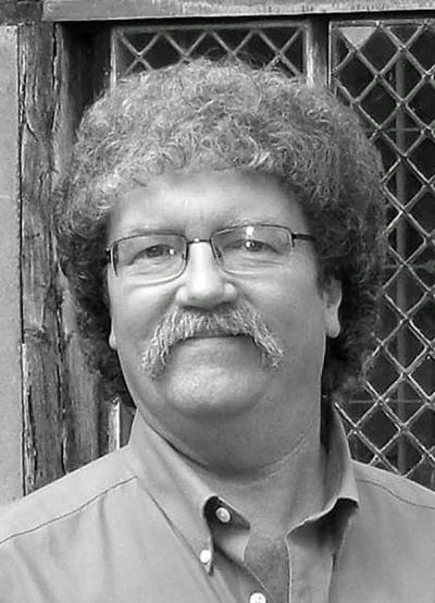 Copeland to read at Hearst series