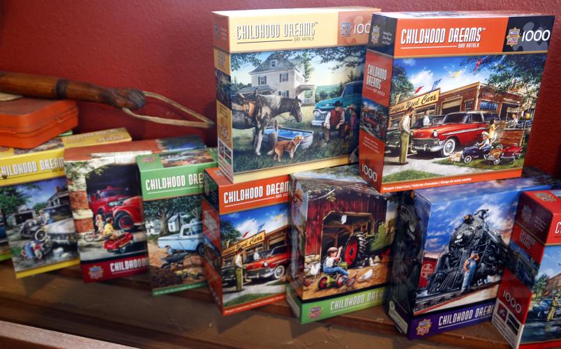 Waverly artist Dan Hatala chooses brush strokes over key strokes