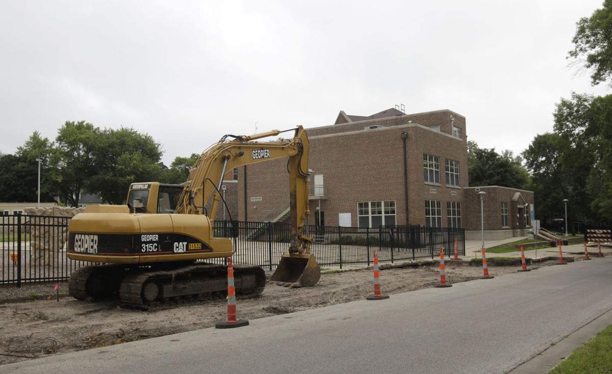 School bus lane to reduce Waterloo Kingsley School congestion ...