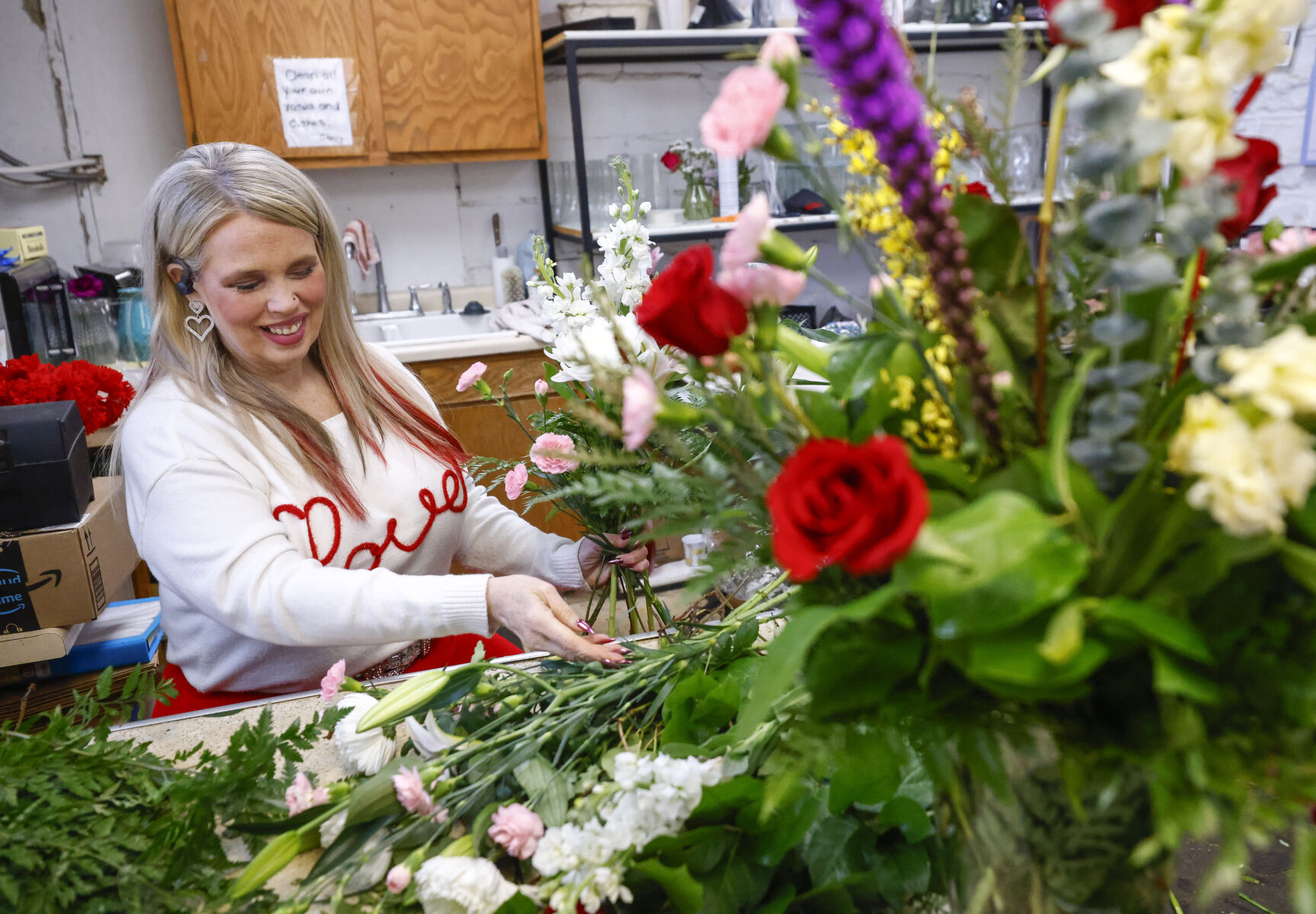 Cedar Valley retailers gear up for Valentine's Day rush