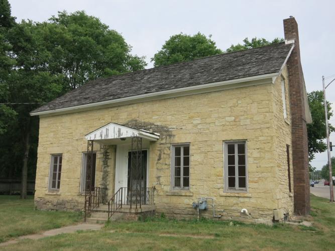 Efforts to restore Waterloo's historic Dunsmore House back on track
