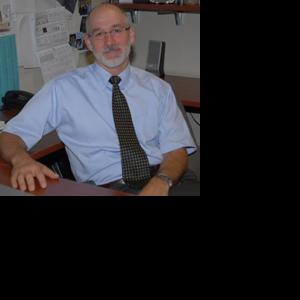 Coe College psychology professor dies in bicycle accident