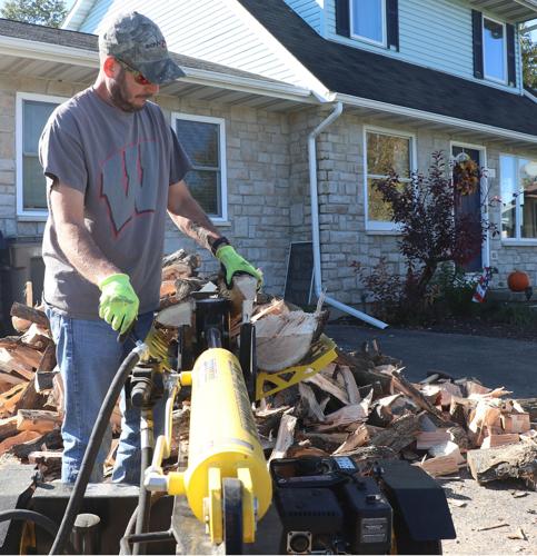 All in a day's work | Local News | wdtimes.com