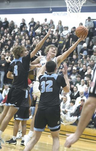 Warriors win rubber match with L-Cats, advance to sectional final ...