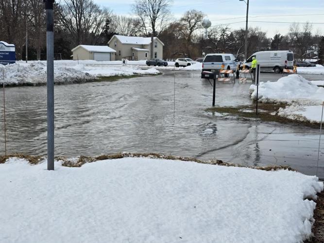 Doctors Court medical offices battle with burst water main | Editors ...