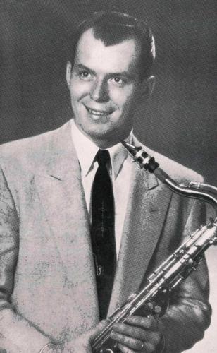 Robert E. "Bob" Strege | Obituaries | wdtimes.com