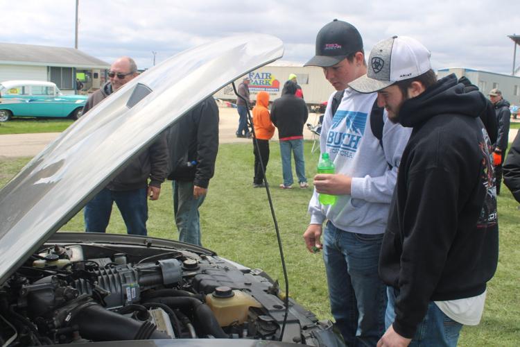 46th Annual Auto Swap Meet and Car Show draws classic car enthusiasts ...