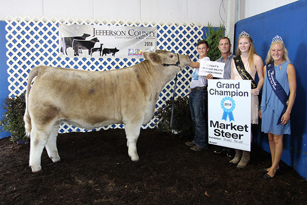 Meat animal awards honor youths' efforts | Local News | wdtimes.com