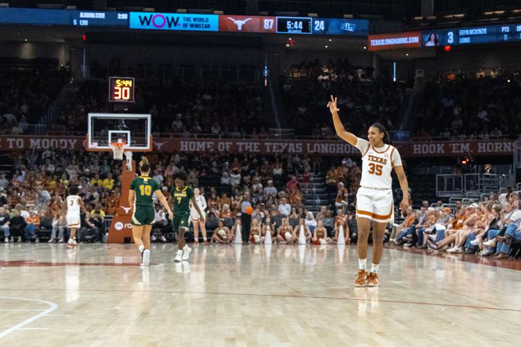 Kyla Oldacre and Madison Booker lead No. 2 Texas over Southeastern ...