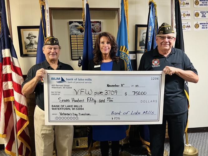 Bank of Lake Mills donates to American Legion Posts | News | wdtimes.com