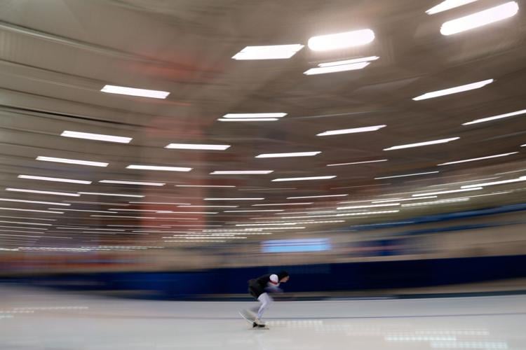 Zach Stoppelmoor wins the 500 at the Olympic speedskating trials ...