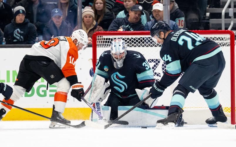 Grubauer stops 31 shots and Tolvanen scores twice as Kraken beat Flyers ...