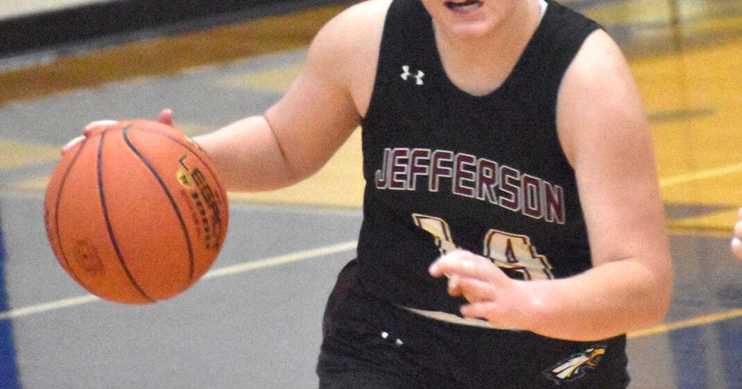 Girls basketball: Key basket by Jena Lenz, staunch defense propel ...