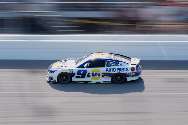 NASCAR race at Michigan stopped for crash involving Chase Elliott ...