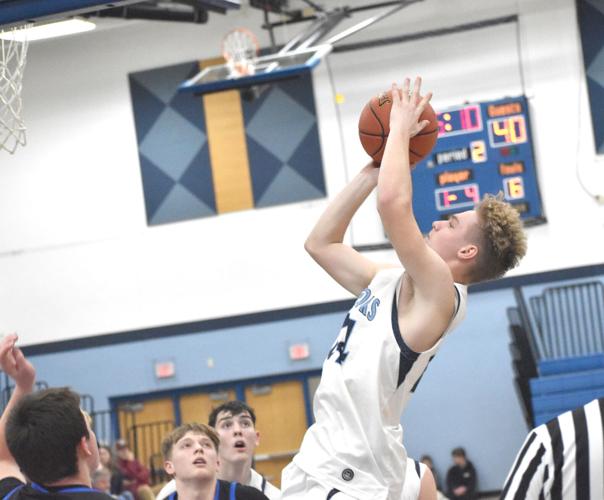Boys basketball: Seventh-ranked Lakeside fends off Cambridge 60-52 ...