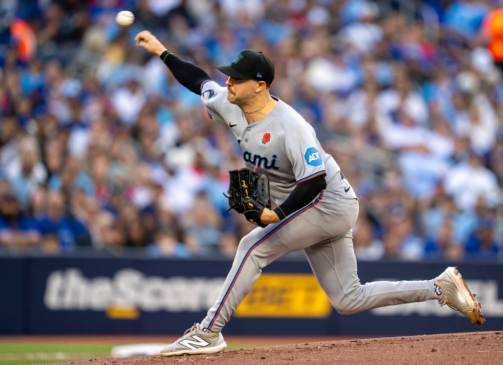 Marlins place pitcher Janson Junk on the 15-day IL with shin ...