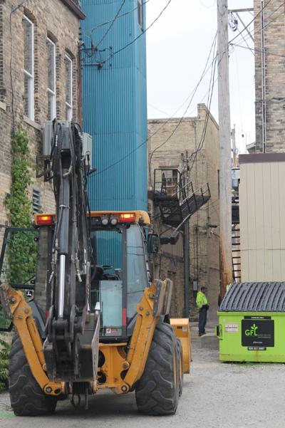 Alley reconstruction begins | Local News | wdtimes.com