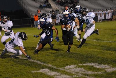 Goslings rout Spartans for first win | Sports | wdtimes.com