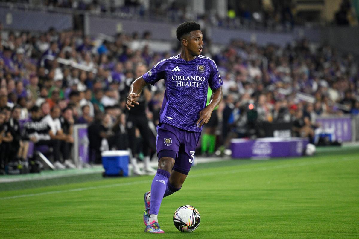 American defender Alex Freeman transfers to Spain's Villarreal from ...