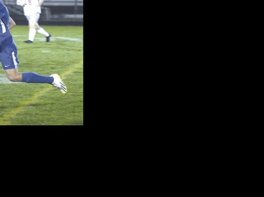 Red Hawks down Goslings on Senior Night | Local Sports | wdtimes.com