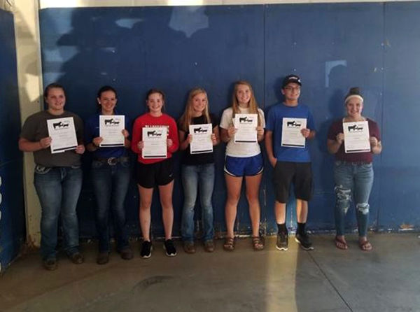 Meat animal awards honor youths' efforts | Local News | wdtimes.com