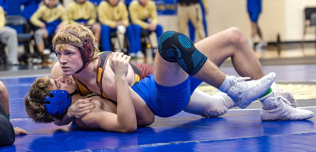 Waterloo wrestlers 2-0 at Lake Mills triangular | Local Sports ...