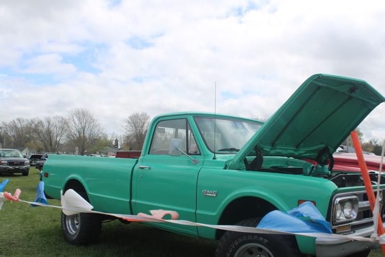46th Annual Auto Swap Meet and Car Show draws classic car enthusiasts ...