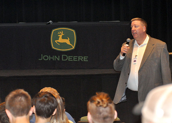 Deere engineer talks to students about the role of manufacturing | News ...