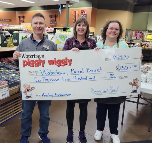 Giving back to the community | Local News | wdtimes.com