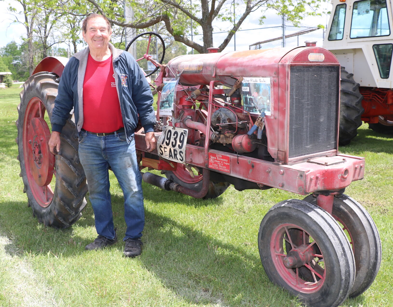 Ixonia Vintage Tractor Expo Rolls Into Ashippun Local News Wdtimes