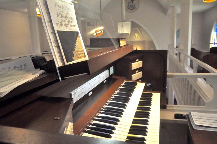 Organ installation celebrated at Lebanon church | Local News | wdtimes.com