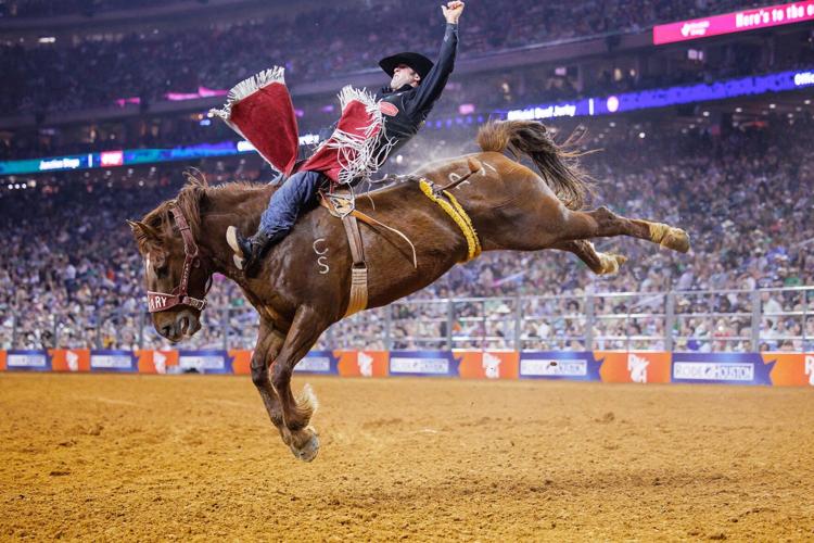 Berry goes back-to-back with RodeoHouston wins | News ...